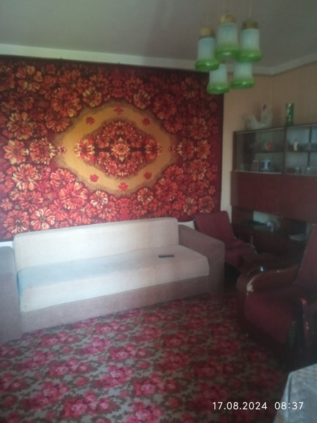 Срочно продам трёх комнатную квартиру