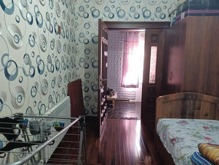 Продаю 4х.комнатную квартиру.