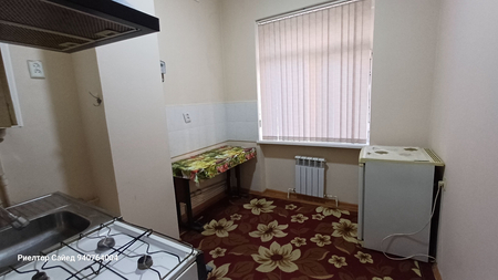 3 хонали студент кизларга асака банк аркаси