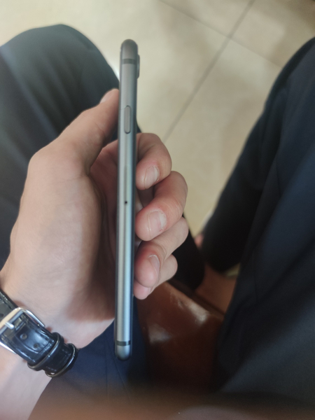 iPhone 8 64 Гб холати яхши усиленный аккумулятор срочно сотилади