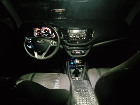 LADA VESTA sotiladi srochno