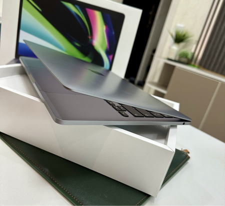 Macbook Pro M1 8/256GB 100% емкость 27 цикл