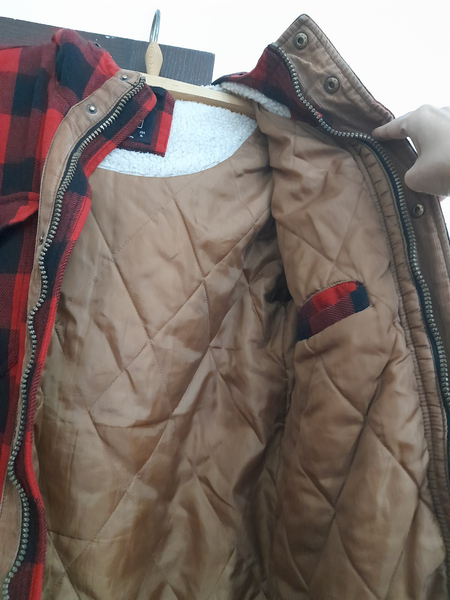 Kurtka XL razmer