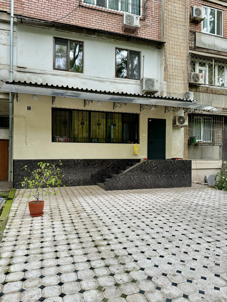 Продаю Своя Под Нежелое Помешение На Цуме Корейский Посолства 101м2