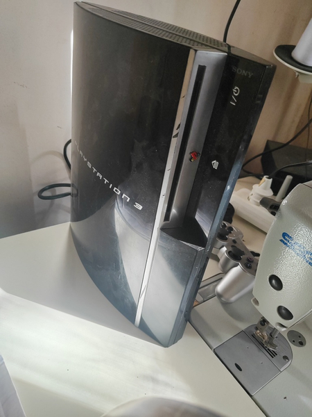Playstation 3  sotiladi.