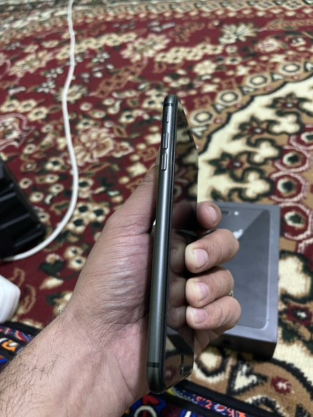 Iphone 8 plus ideal sastayania qidirganlaga