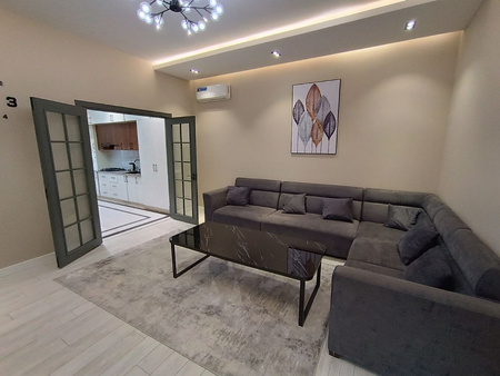 Сдаётся квартира Ц1 эко парк Новостройка 2/8/8. 75м²