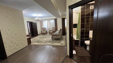 Продается СВОЯ 3х комн. квартира Дархан,площадь Хамид Алимджан.