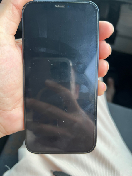 Iphone 12 64 gb.