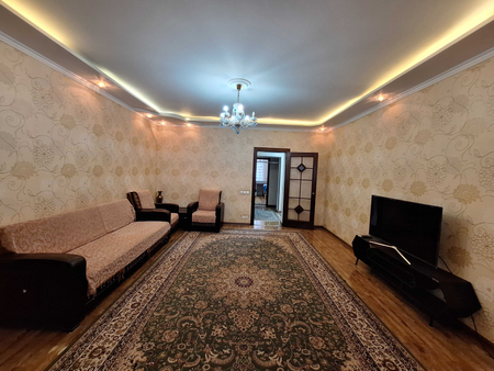 谷 130521 谷 Chilonzor tumanida kvartira sotiladi [75 м²]