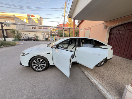 Leapmotor C01 hybrid