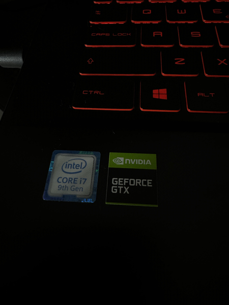 Notebook pro notbuk MSI I7 9750H