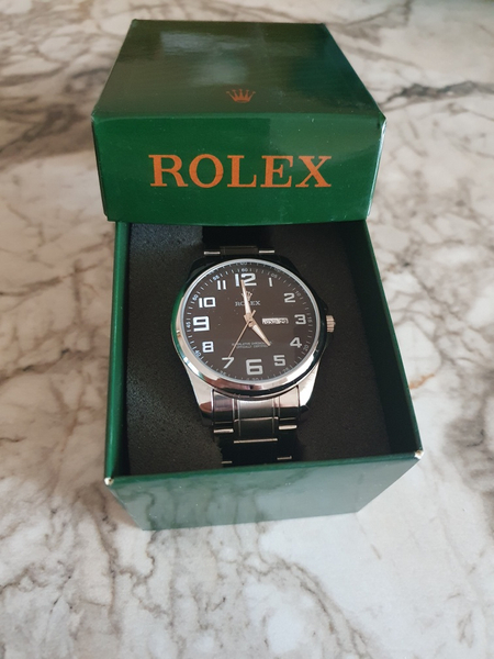 Yangi Rolex soati
