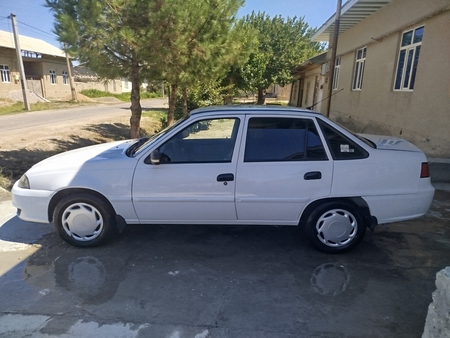 Nexia 2  1.6mator yili 2012 luks
