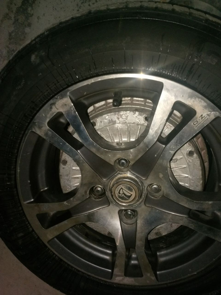 Diskani uzi sotiladi R14