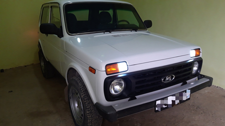 Lada Niva Sotiladi