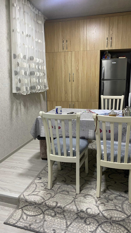 谷 129650 谷 Algoritm Guliston Kvartira sotiladi 3/4/4 70 м²