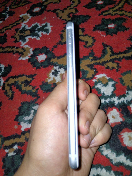 Срочно продаётся apple 8