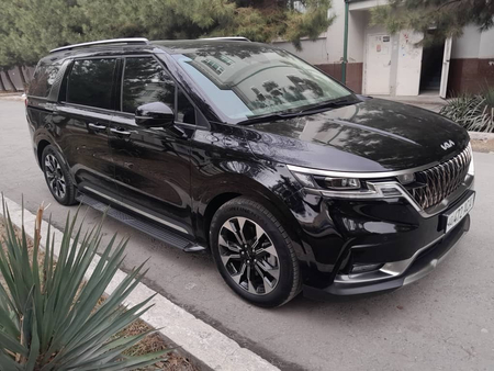 Продаётся KIA Carnival 2023 года выпуска