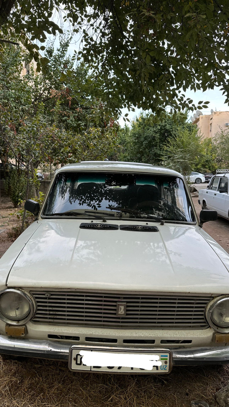 Автомобиль ваз 21013