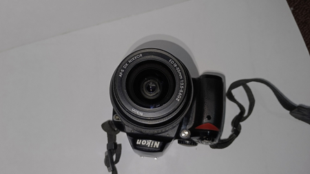Продается 2 фотоаппарата Никон Д40/2 ta Nikon D40 fotoapparat sotiladi