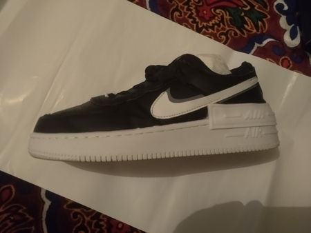 Krossovka Nike для девочки