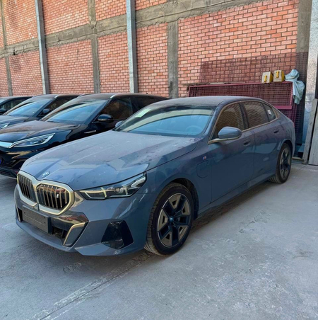 BMW i5 eDrive 35L 2024 В НАЛИЧИИ можно в кредит%