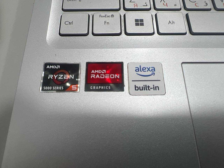 Asus Vivobook sotiladi, holati yangi, ko'p ishlatilinmagan aybi yo'q.