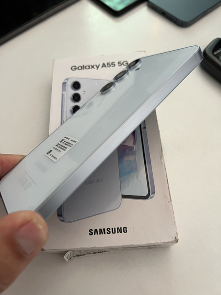 Galaxy a55 sotiladi 8/256 paket xolati