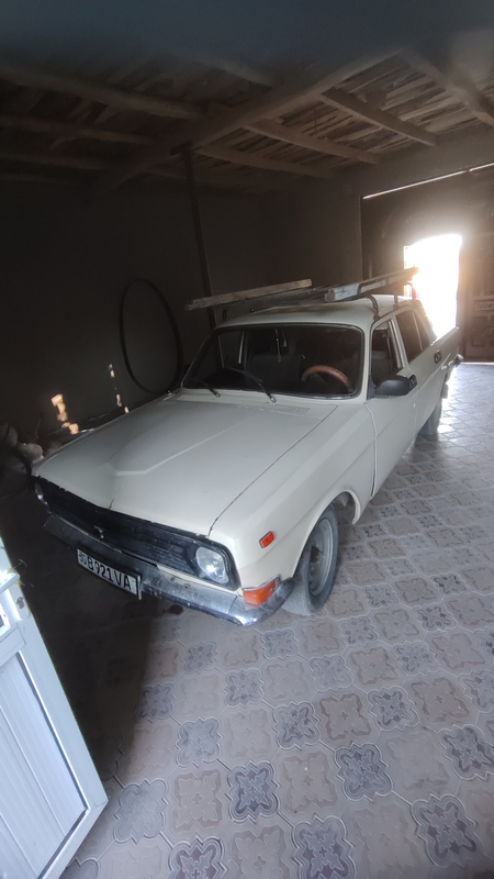 Volga 2410 sotiladi