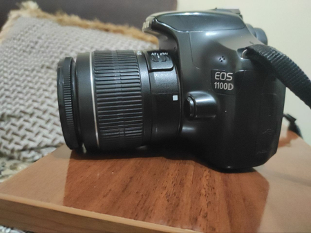 Canon d1100 kamera