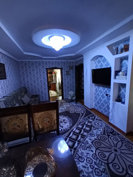 Продаю 2х комнатную квартиру.