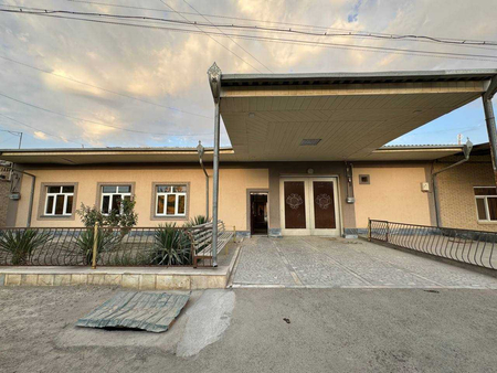 Tayyor 7 sotiqli hovli sotiladi