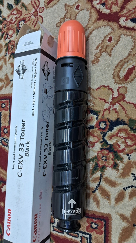 C-EXV 33 Toner black. Б/У