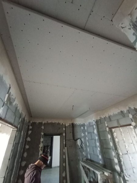 Gipsa kardon tarke laminat plastik dekor