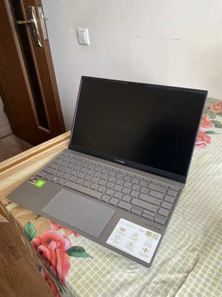 ASUS ZenBook UX425UG_ Q408UG