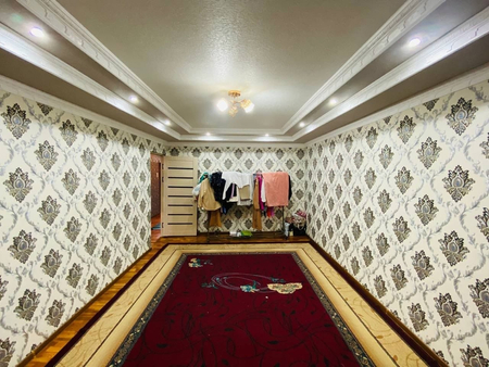 SROCHNO KVARTIRA SOTILADI 80 Magazin yonida 4 maktab va yangi bozor jo