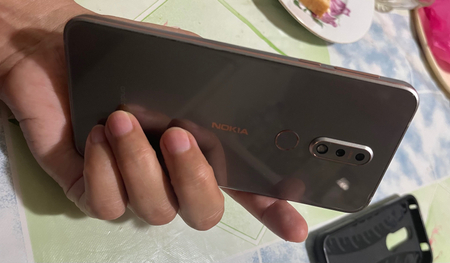 Продается Nokia 7.1, с чехлом, состояние хорошее