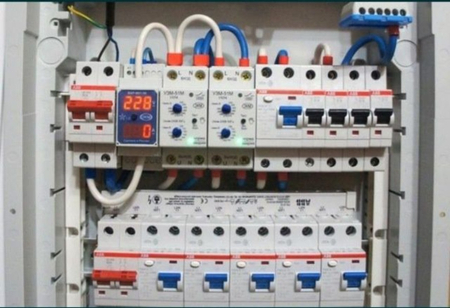 Elektrik xizmati arzon va sifatli.     Электричество дешевое и качеств