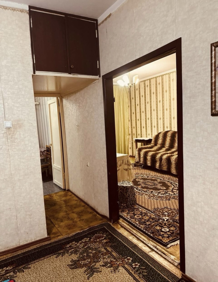 Продам 2/4/4 ком квартиру куйлюк массив 4