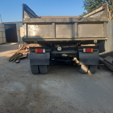 Holati alo Kamaz srochni sotiladi