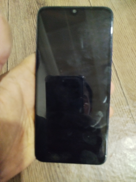 Redmi 7 sotiladi
