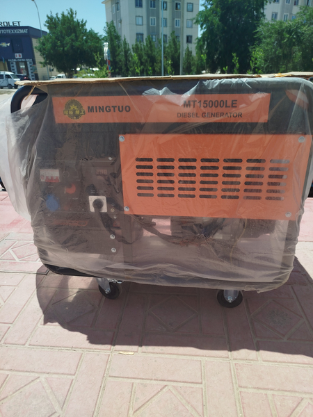 Xar xil turdagi generatorlarimiz bor 4 KW  boshlanib 200 va undan yuqo