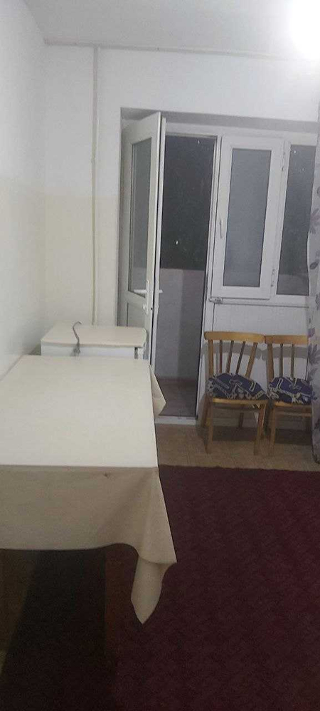 1 xonali kvartira novza metro yaqinida oilaga beriladi