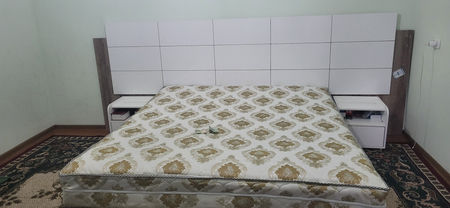 Продаётся очень красивая кровать.