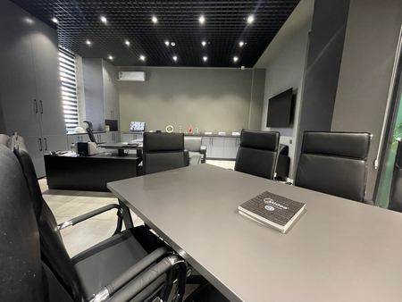 Аренда первая линия 446м2 Паркентский 15$ за м2