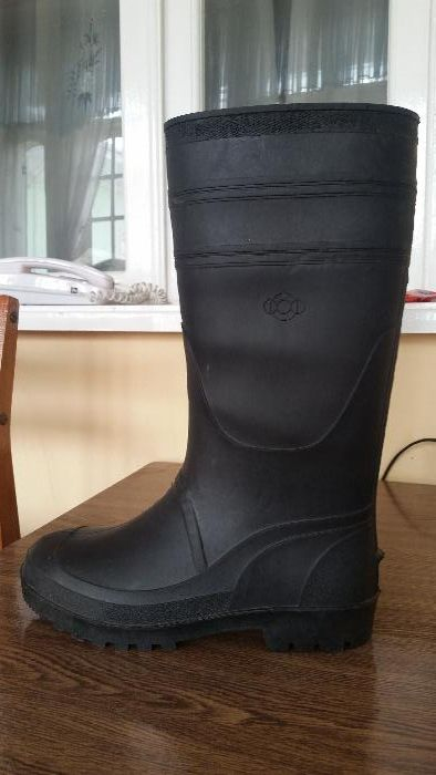 Резиновые сапоги с металлическим подноском