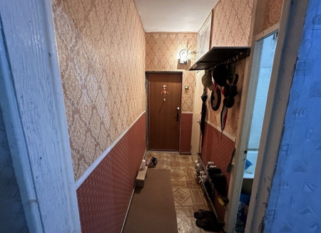 Ттз-1 продается квартира 2/1/4 балкон 1.5×6