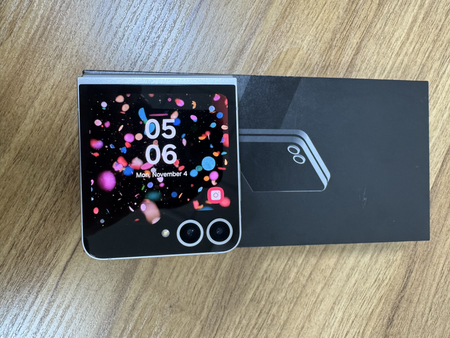 Samsung Galaxy Z Flip 6