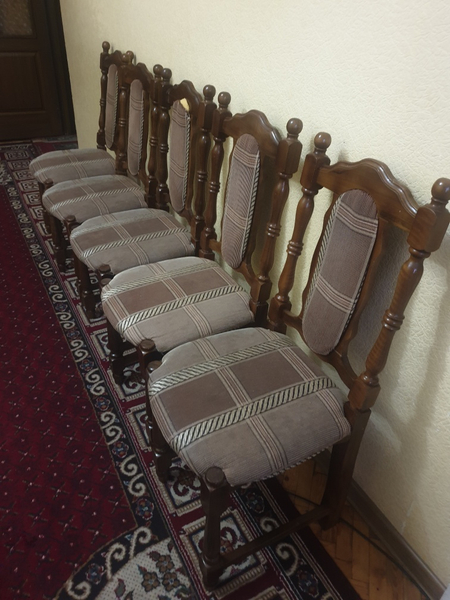 Стул холатти уртачв